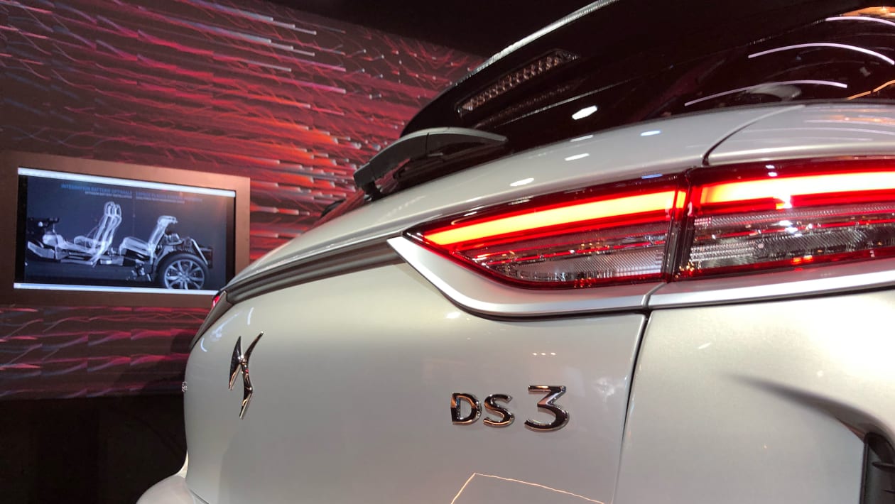 New DS 3 Crossback uncovered at Paris - pictures | Auto Express