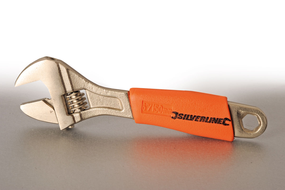 Silverline Tools Pro Adjustable Wrench 868618 review | | | Auto Express