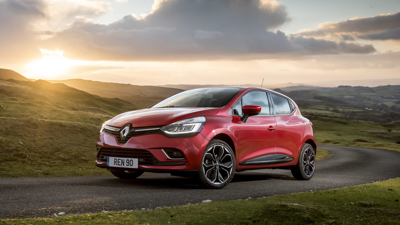 New Renault trim structure for Clio, Captur and Megane | Auto Express